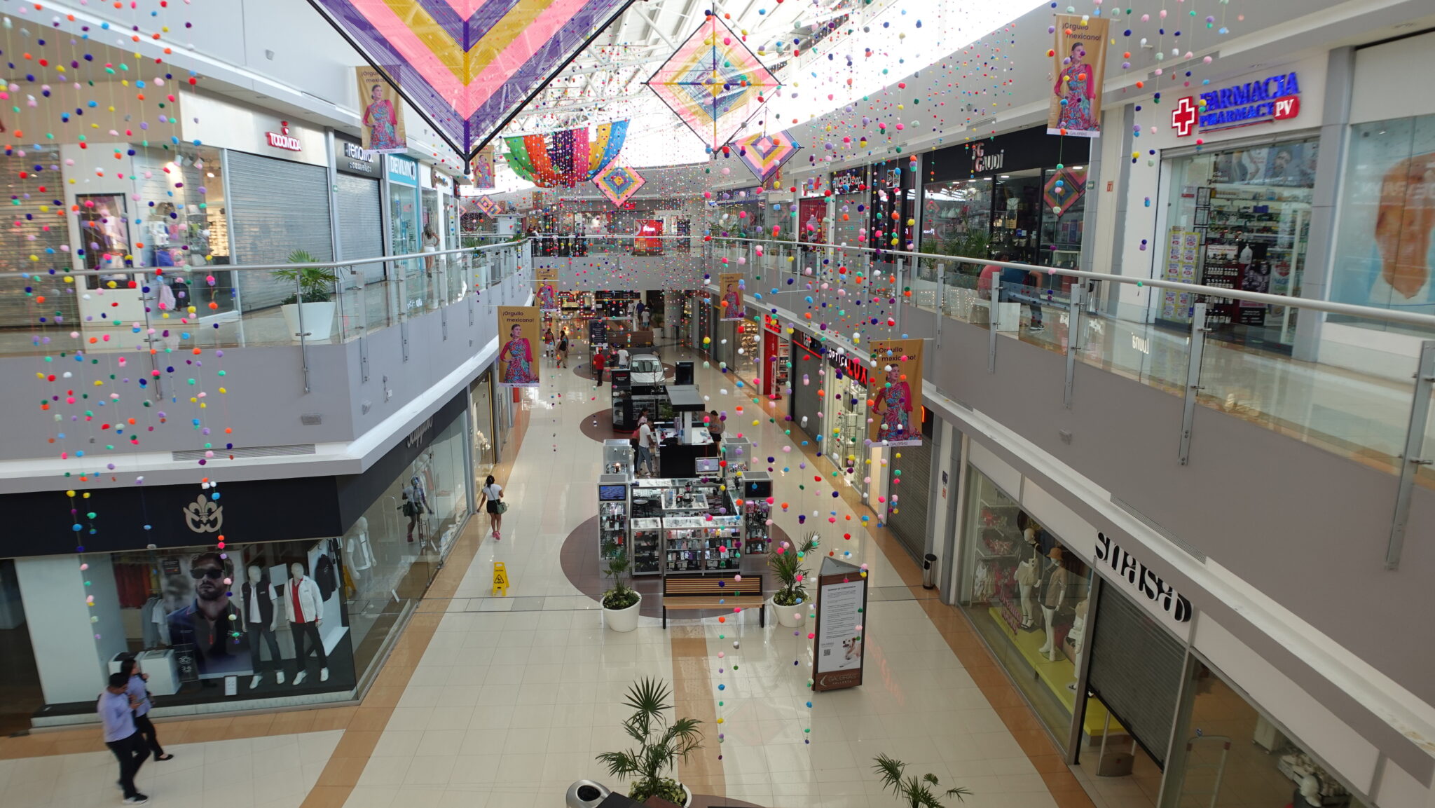 Guide to Puerto Vallarta’s Best Shopping Malls - Promovision