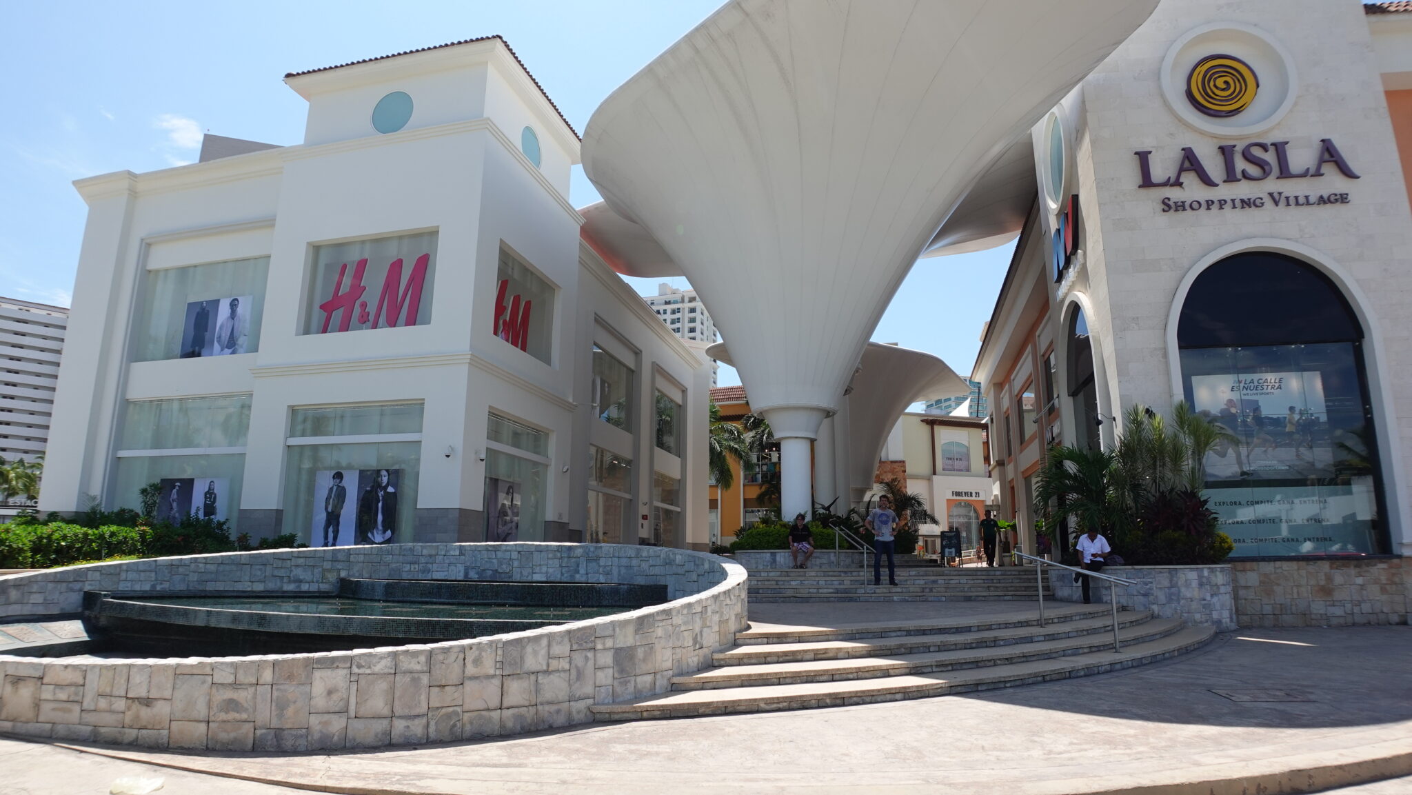 Guide to Puerto Vallarta’s Best Shopping Malls - Promovision
