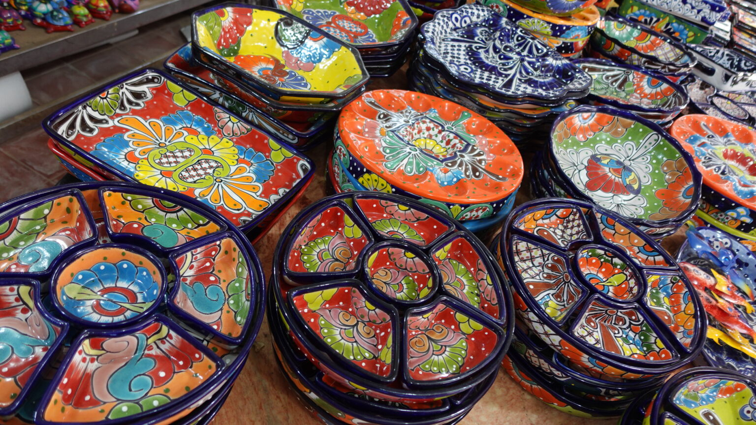 Traditional Craft of Talavera Ceramics - Promovision